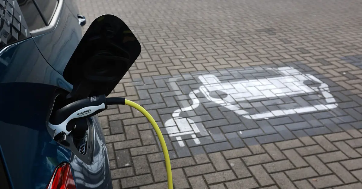 EU Reaches Deal to Roll Out Car Charging Points Across Bloc