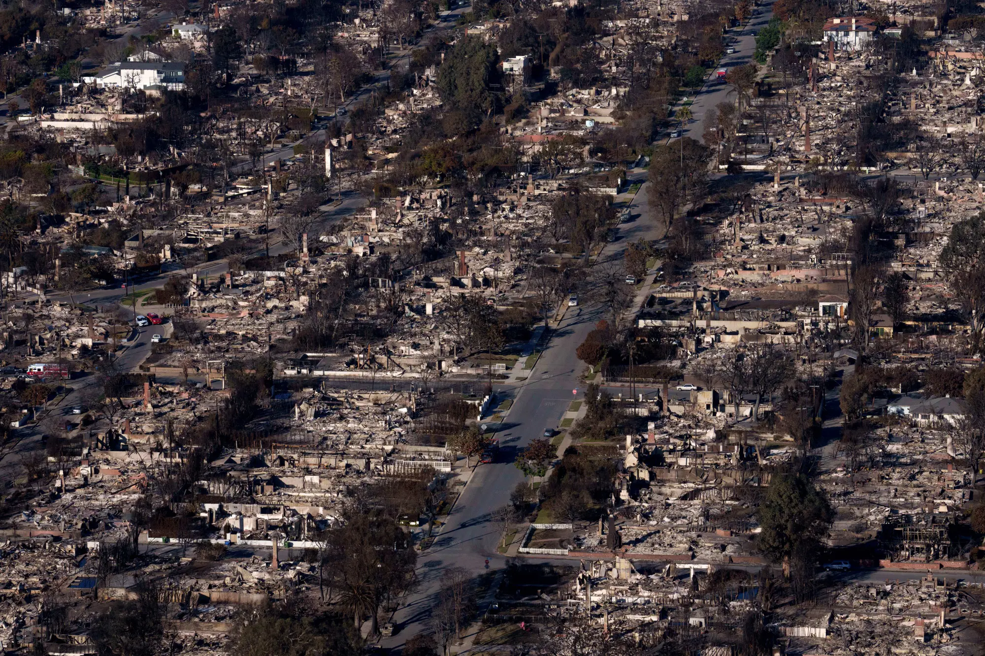 Los Angeles Pushes to Rebuild Homes Fast, Despite Wildfire