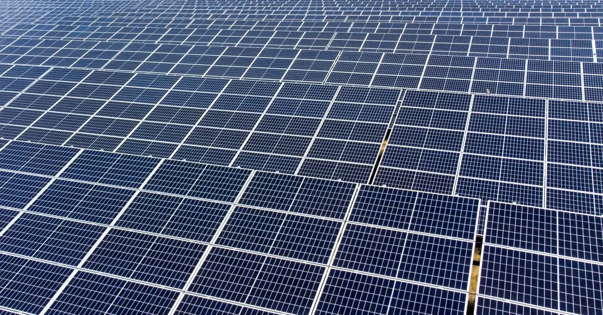Pakistan Cuts Solar Buyback Price After Chinese Panel Boom