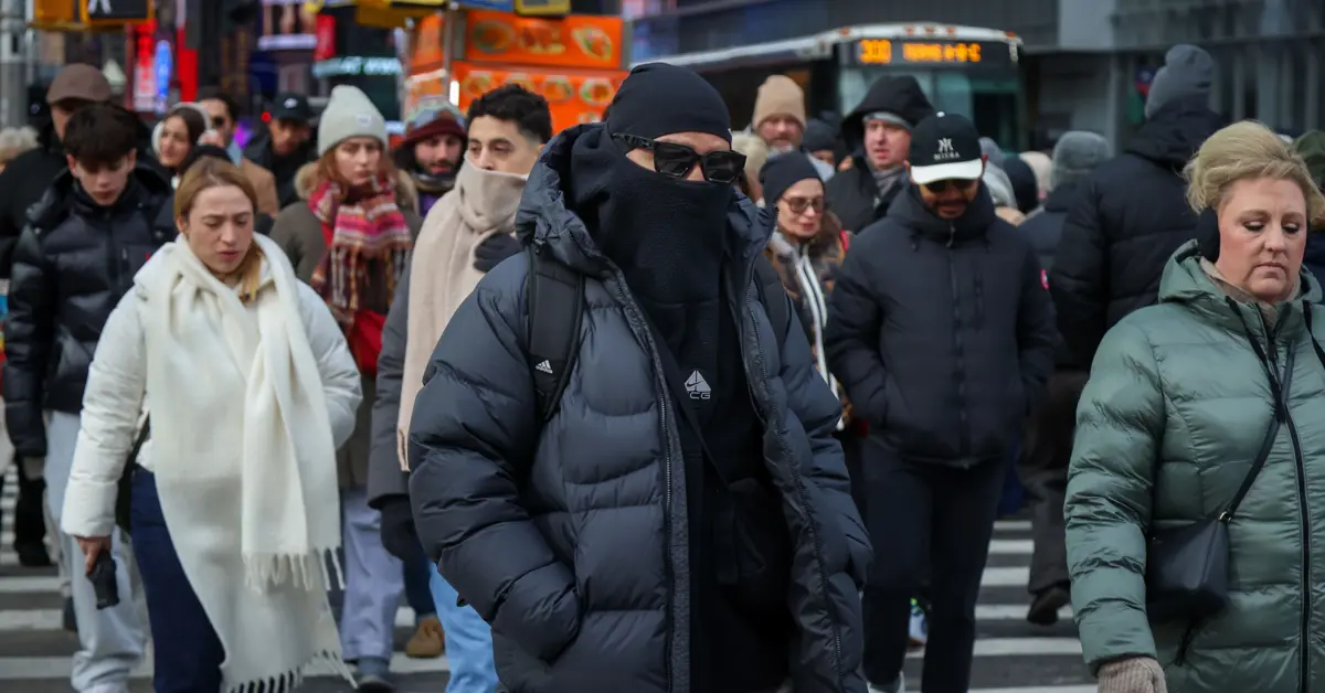 Biggest US Power Grid Gears Up for Arctic Freeze Arriving