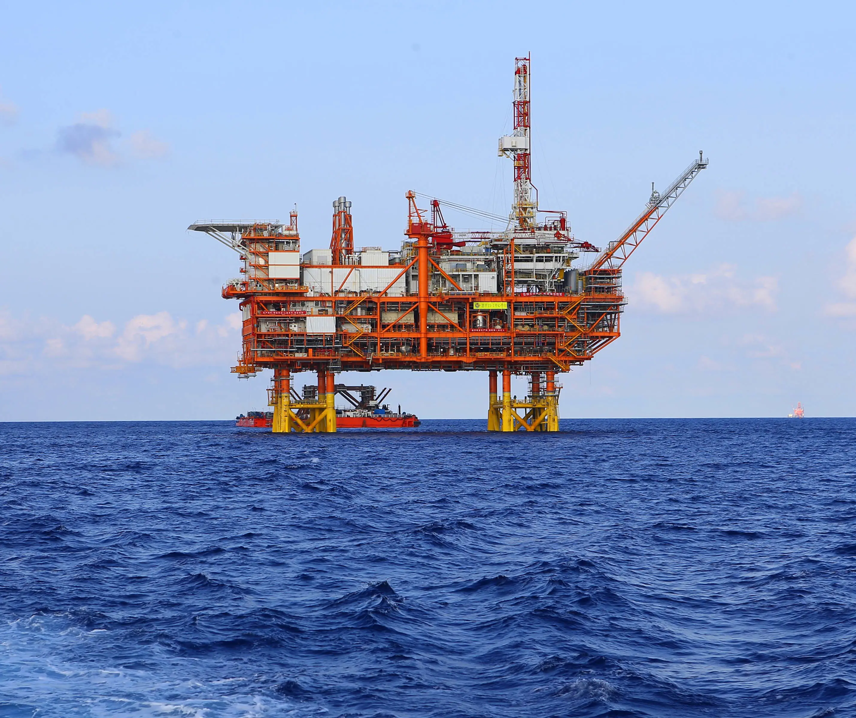 China's CNOOC announces 100 MT oilfield discovery in South