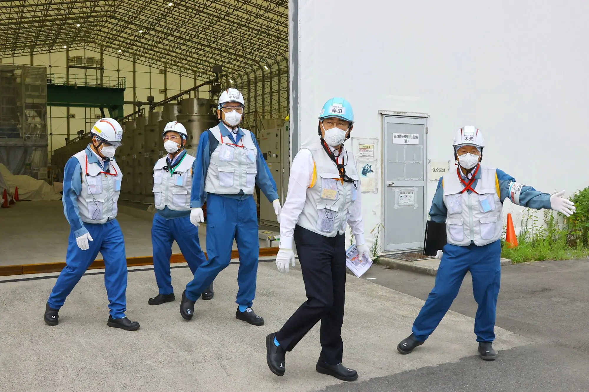 Japan’s Kishida Visits Fukushima Amid Focus on Water Release