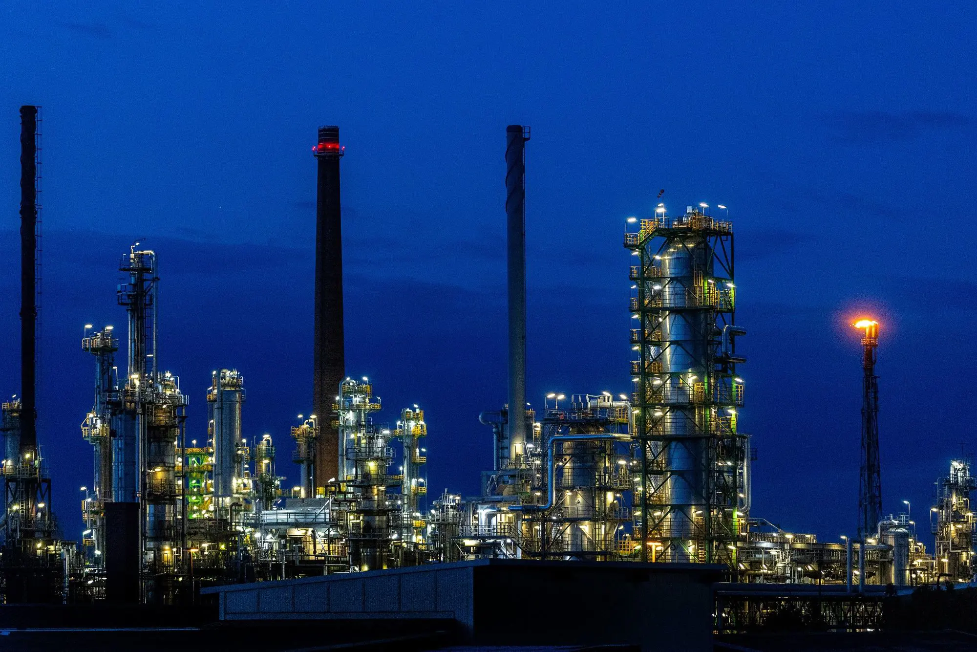 Germany Takes Control Over Rosneft’s Three German Oil