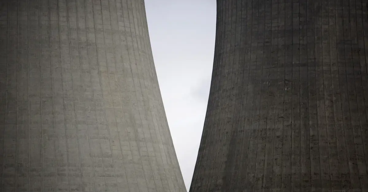 Korea Edges Ahead of Rivals to Build Europe’s Nuclear Reactors