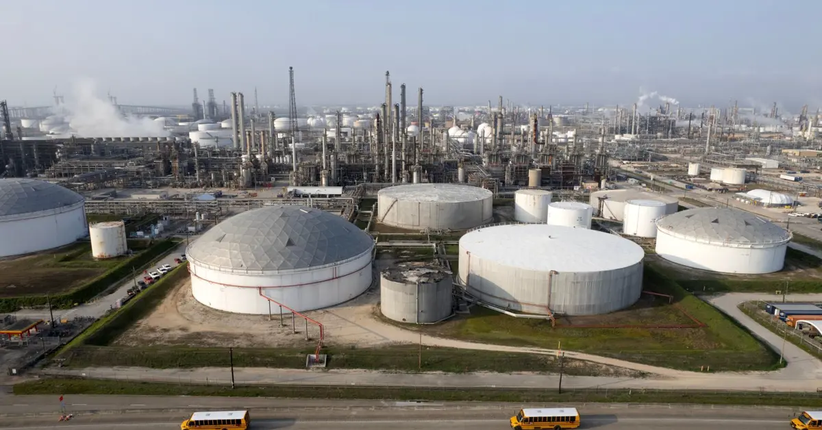 Oil Extends Steep Selloff as Fresh Tariff Wave Imperils Demand