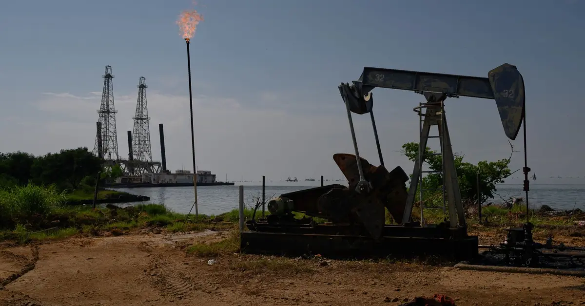 Trump Team Withholds Venezuelan Oil Approval for Non-US Majors