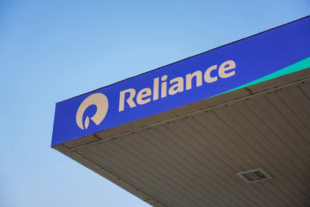 Aramco in advance talks over 20% in Reliance Industries