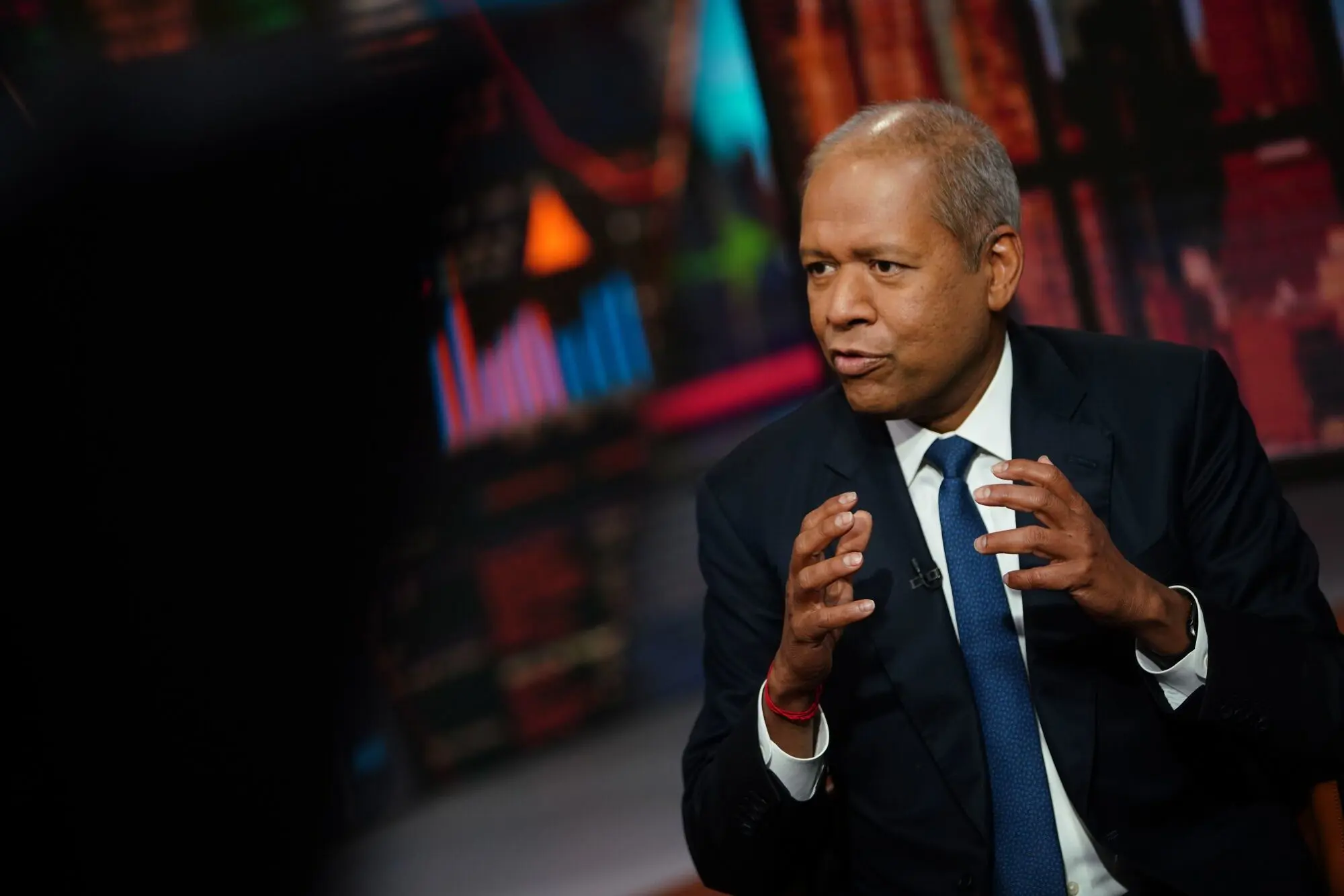 Barclays to Halt Direct Financing of New Oil, Gas Projects