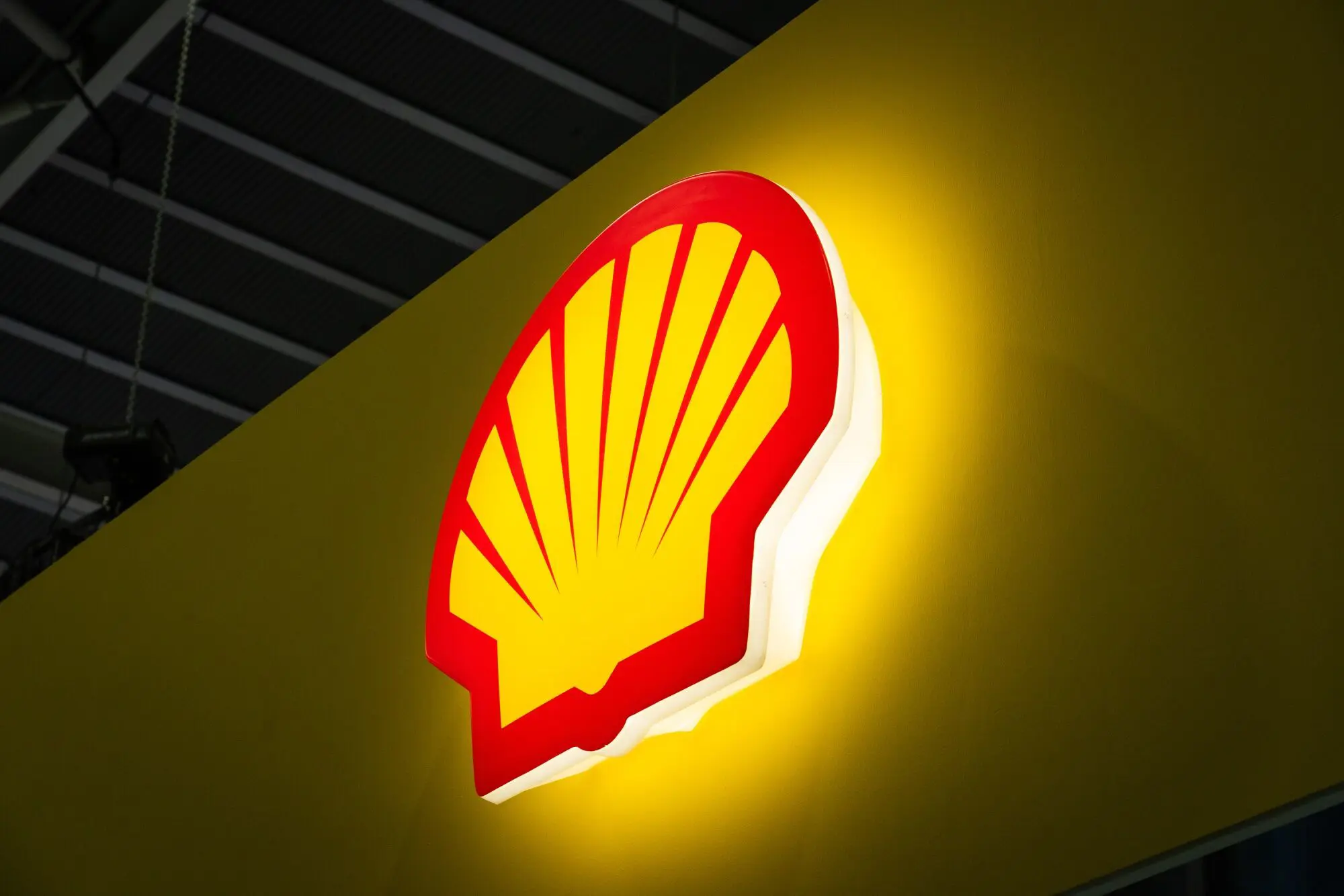Shell Hits Record as New CEO Makes Most of High Oil Prices