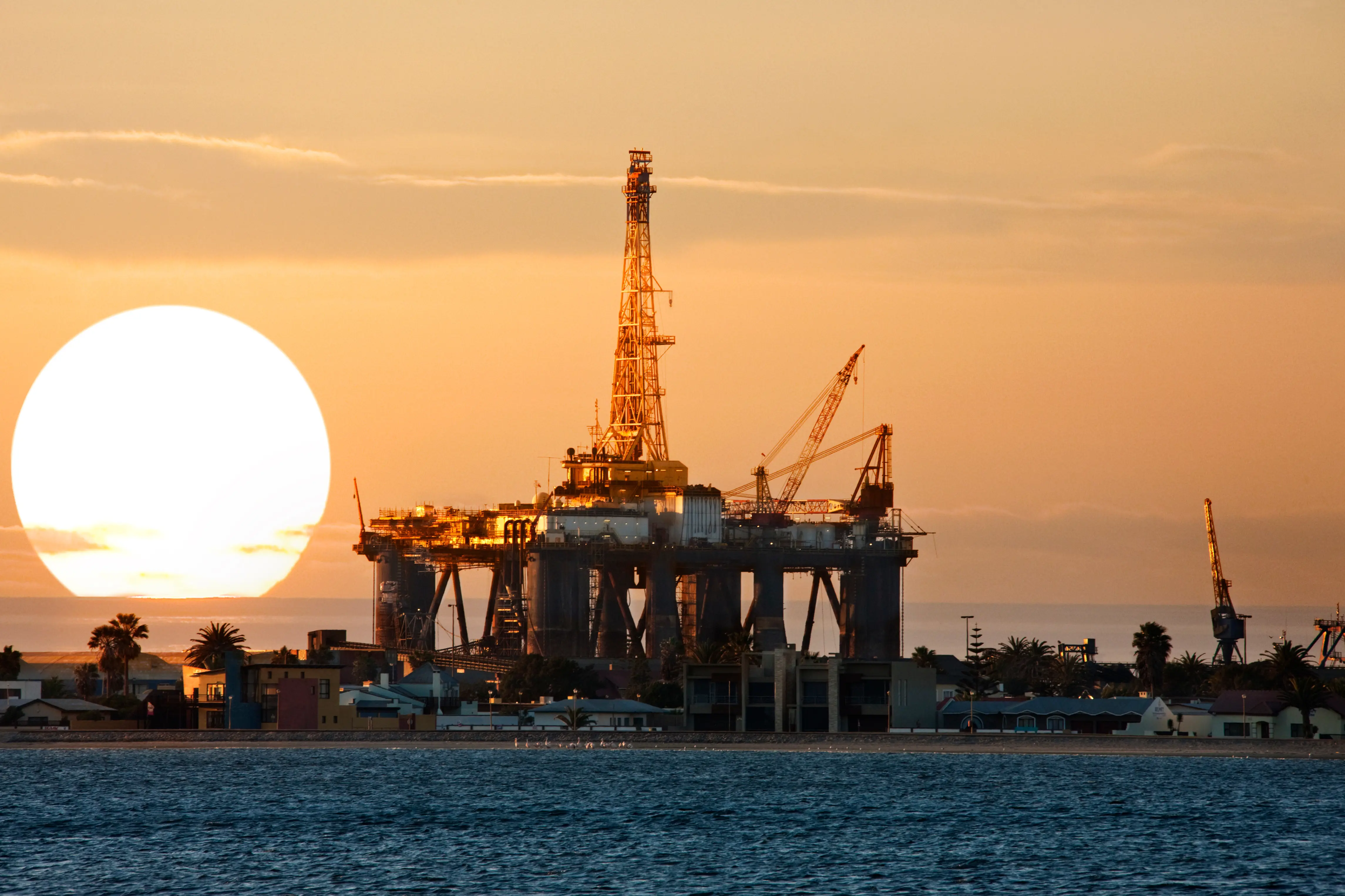 Energy majors accelerate shift to gas in rapidly evolving