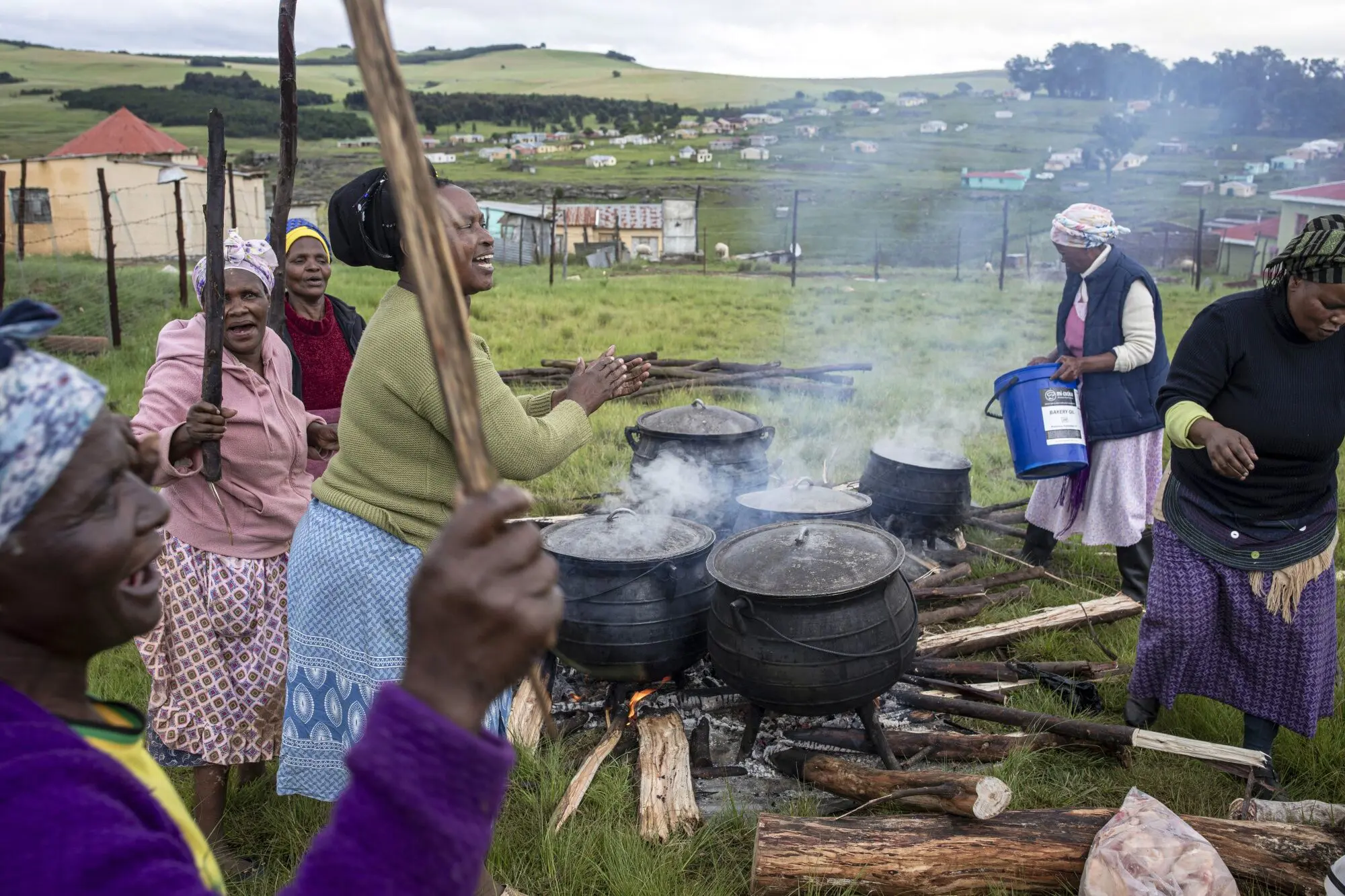 Nations, Firms Pledge $2.2 Billion to Africa Clean Cooking