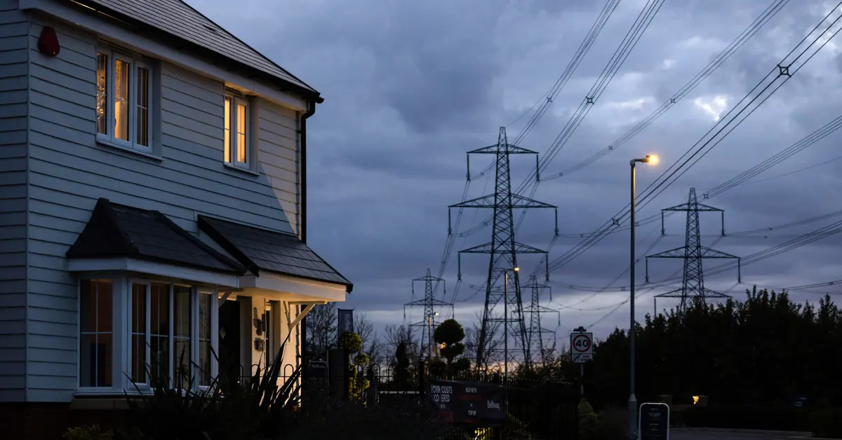 UK Slashes Power-Grid Queue to Fast-Track Key Energy Projects