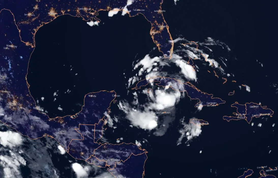 Florida Hurricane Threat Rises as Storm Moves North Into