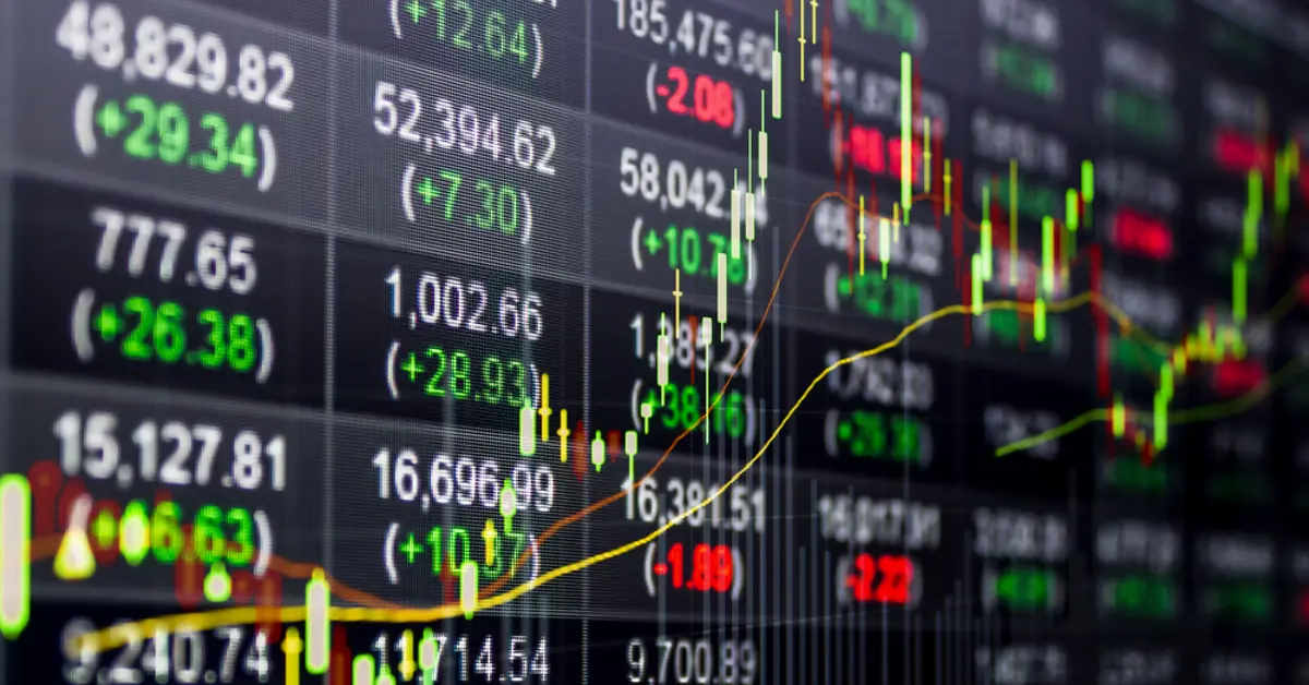 Shell boosts dividend and launches buybacks