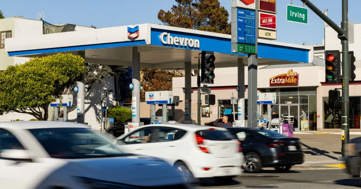 Chevron, US Oil Stocks Rally as Trump Vows Venezuela Revival