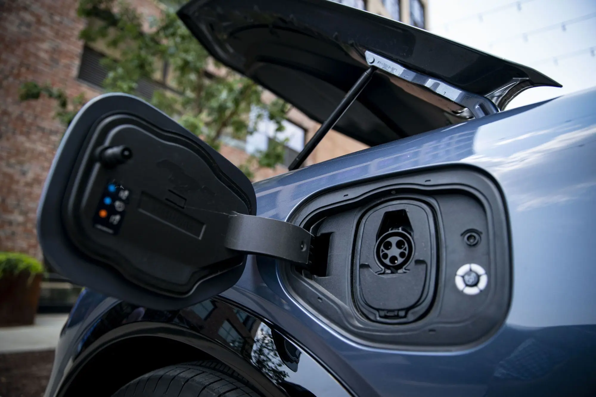 Ford, SK Cancel Turkey Battery Joint Venture Plan, Daily